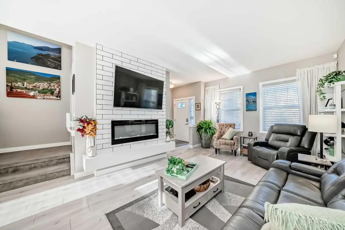 1362 Legacy Circle SE, Calgary, Alberta Sold History | HouseSigma