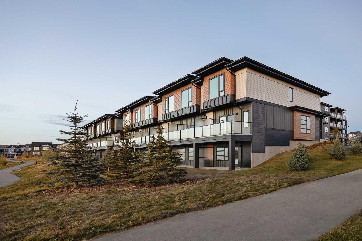 3102 - 55 Lucas Way NW, Calgary, Alberta T3P2C7 Sold History | HouseSigma