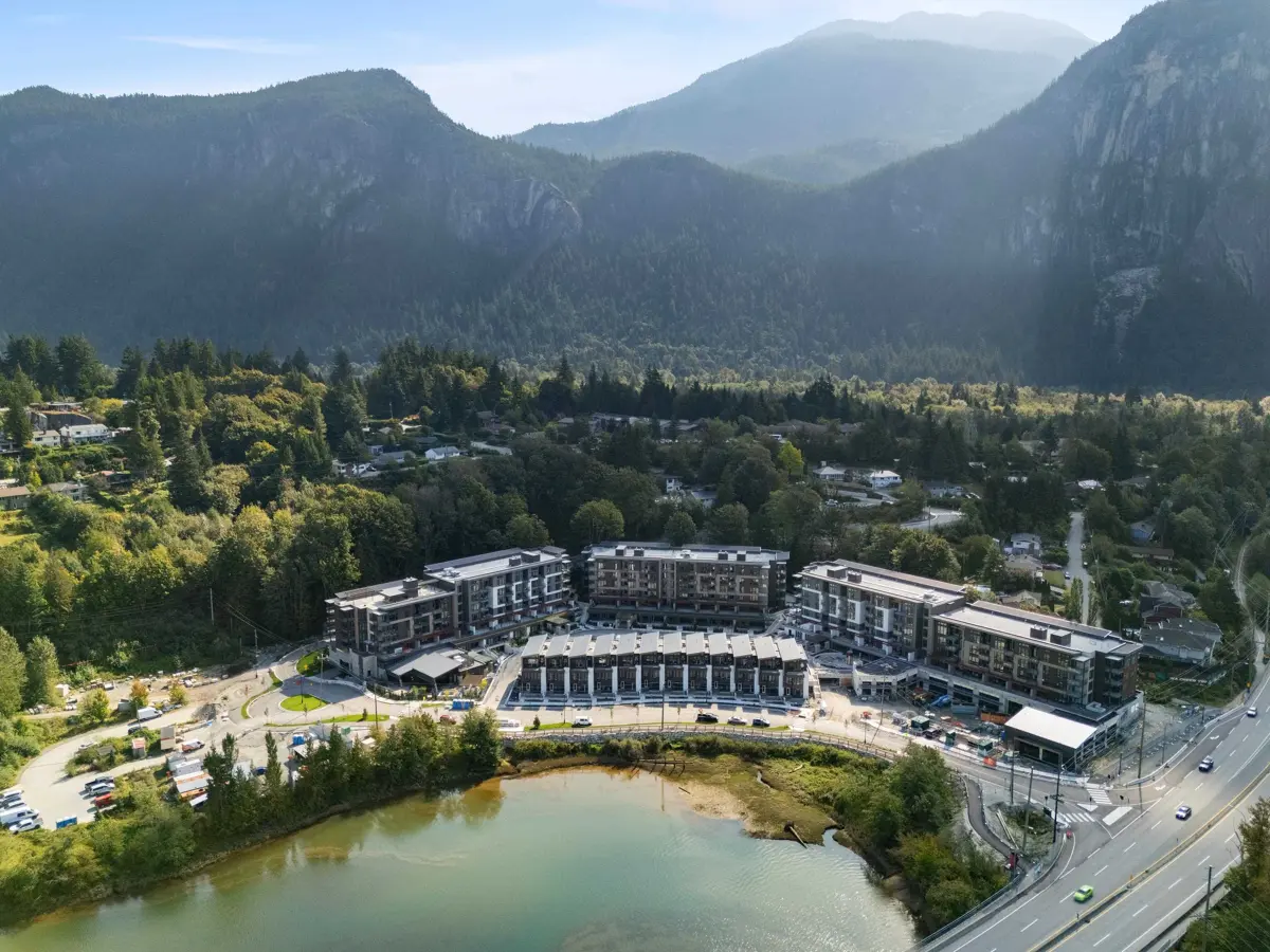 401 - 1506 Scott Crescent, Squamish, British Columbia Listing History ...