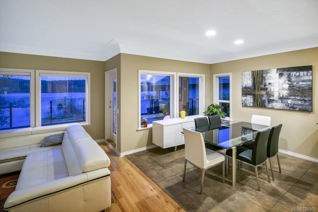 4919 Prospect Lake Rd, Saanich, British Columbia V8X3X3 Sold History ...