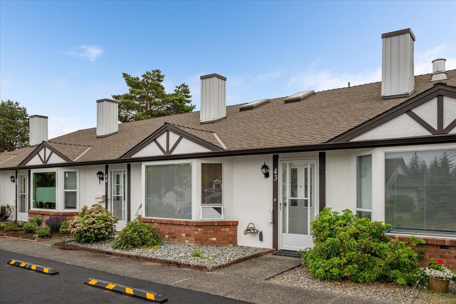 43 - 120 Finholm St N, Parksville, British Columbia V9P1J5 Sold History ...